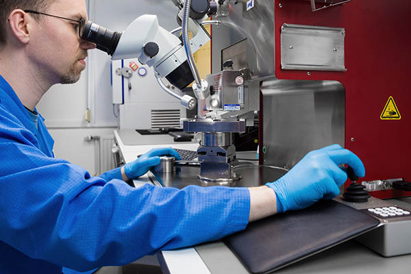 Pull testing for wire bonding process optimization - PHIX Photonics ...